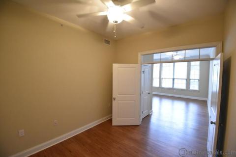 Liberty Place Apartments & Studios, Columbus, OH - 1-2 Bedrooms in ...